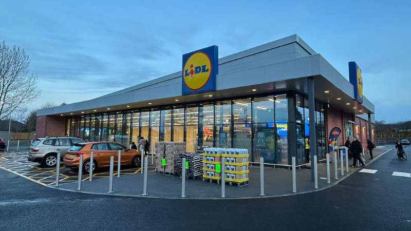 Store Opening: Lidl Welton Road, Brough - HTC Architects